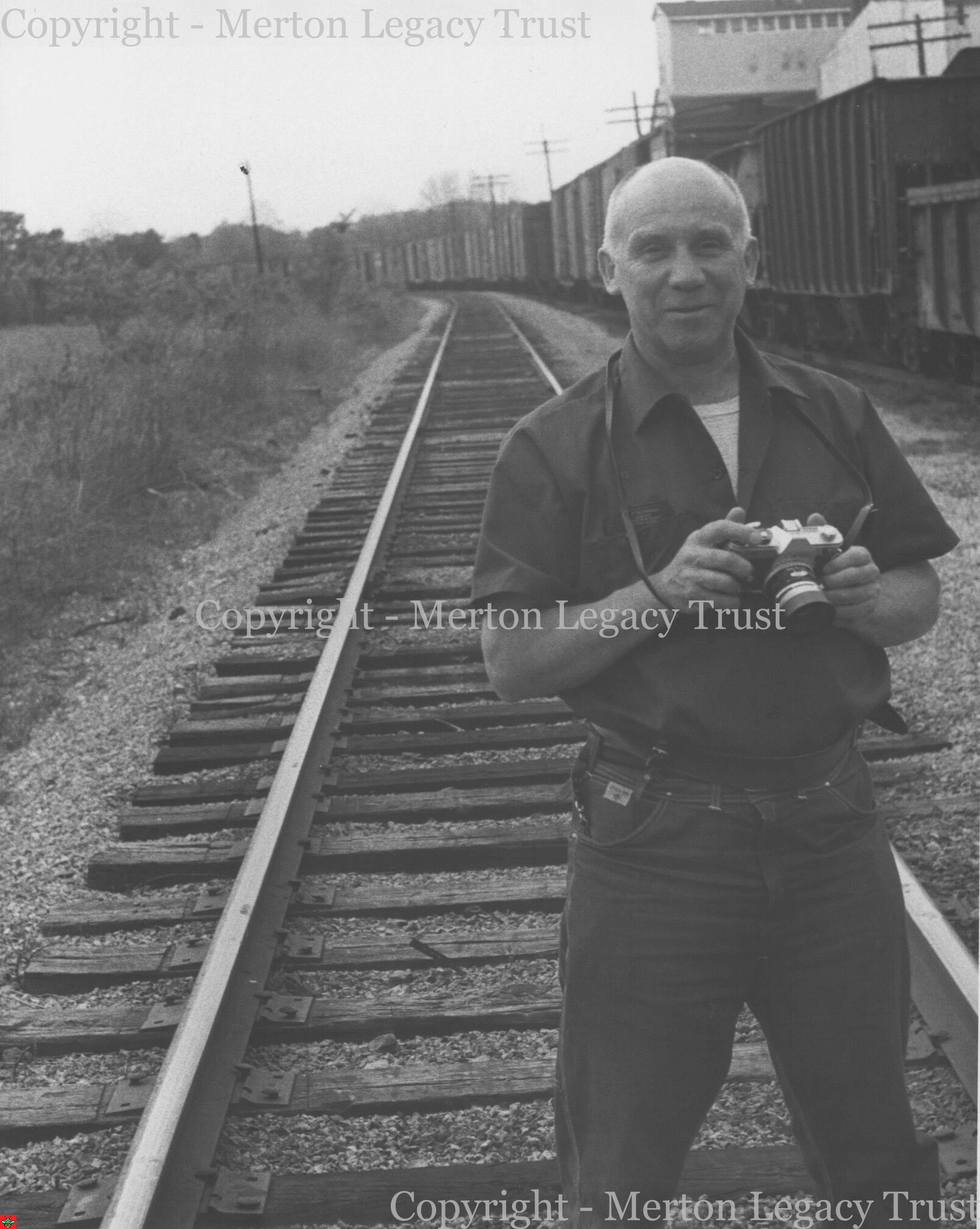 A Hidden Wholeness: The Zen Photography of Thomas Merton - Thomas ...