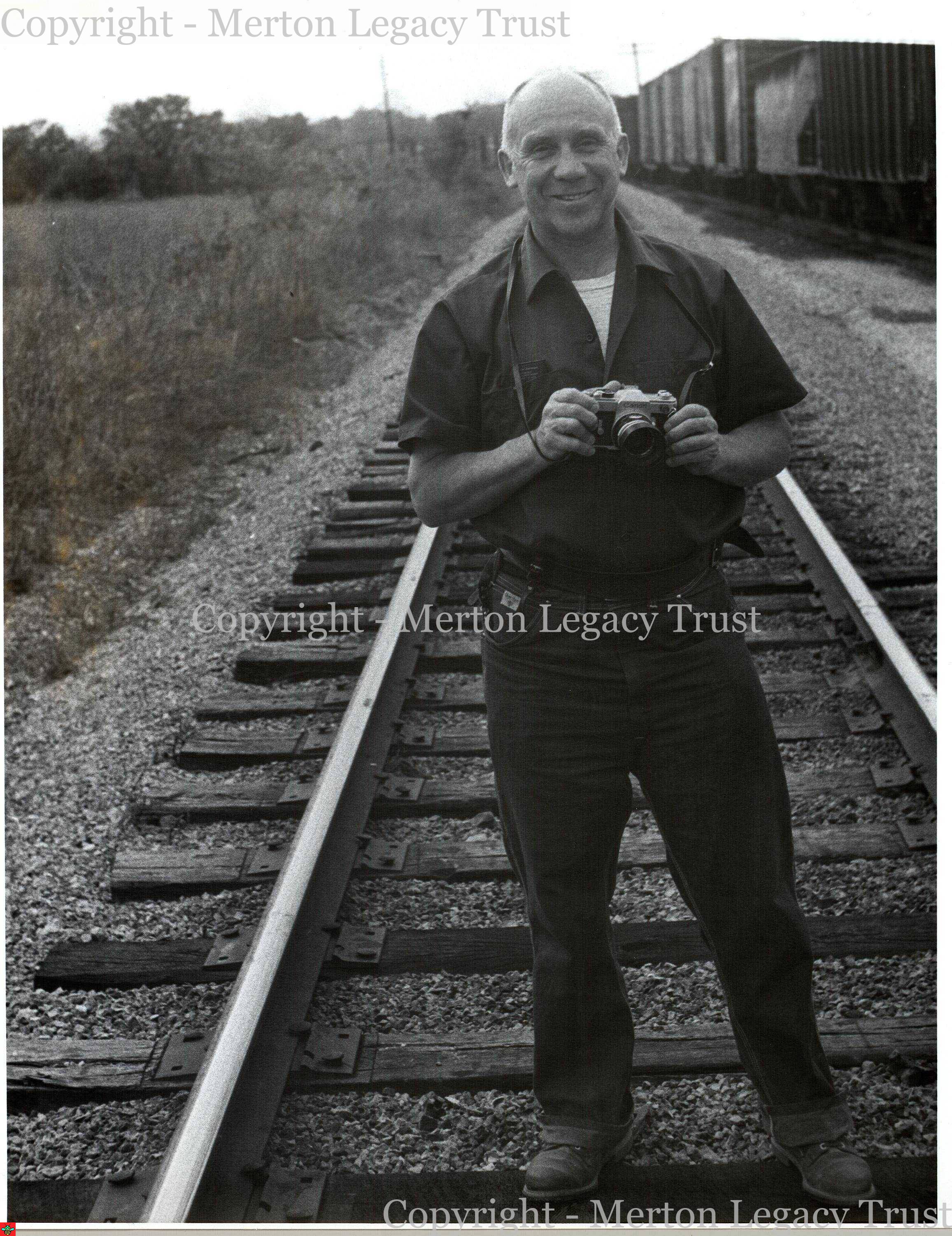 A Hidden Wholeness: The Zen Photography of Thomas Merton - Thomas ...